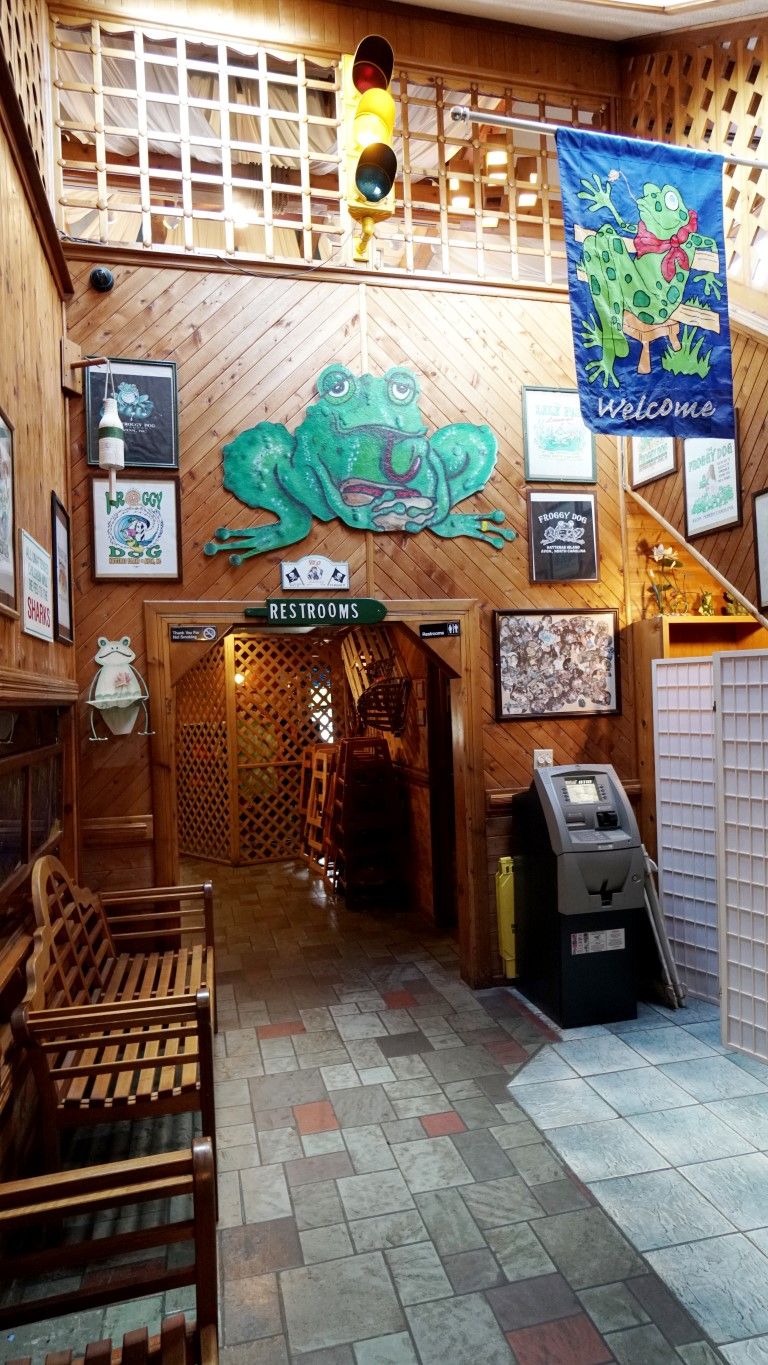 The Froggy Dog Restaurant & Pub | Outer Banks